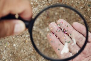 Tracing The Source: Where Do Microplastics Come from? - ecomaniac.org