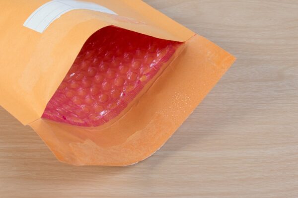 Eco-Tips: How to Recycle Amazon Bubble Envelopes? - ecomaniac.org