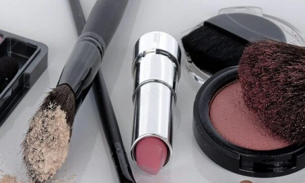 How to Avoid Microplastic: Practical Tips for a Cleaner Lifestyle - ecomaniac.org